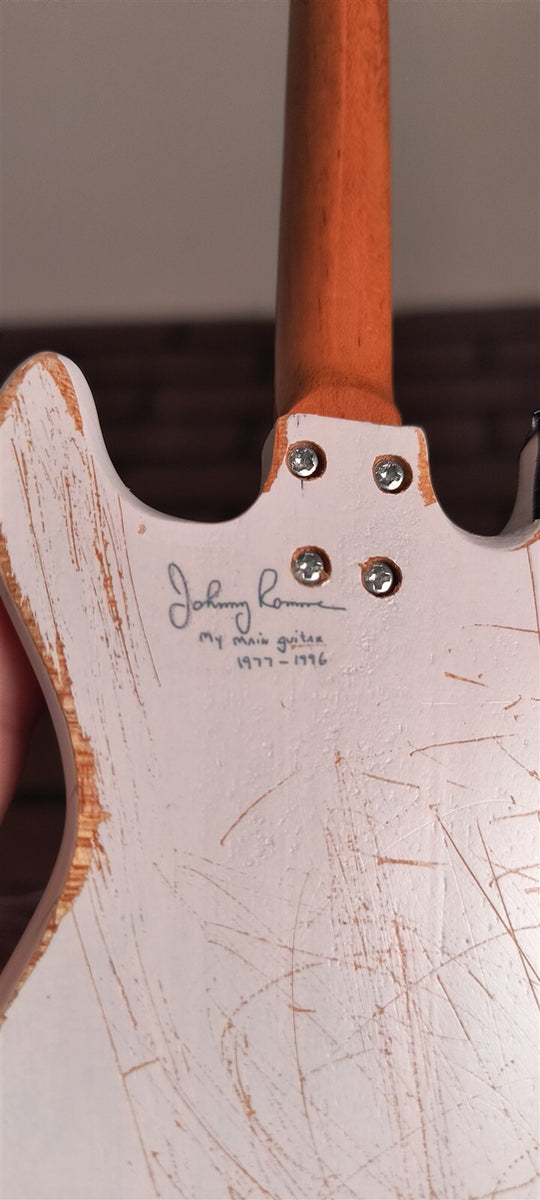 JOHNNY RAMONE -Sig 1965 Mosrite Ventures II Replica 1:4 Scale Guitar ...